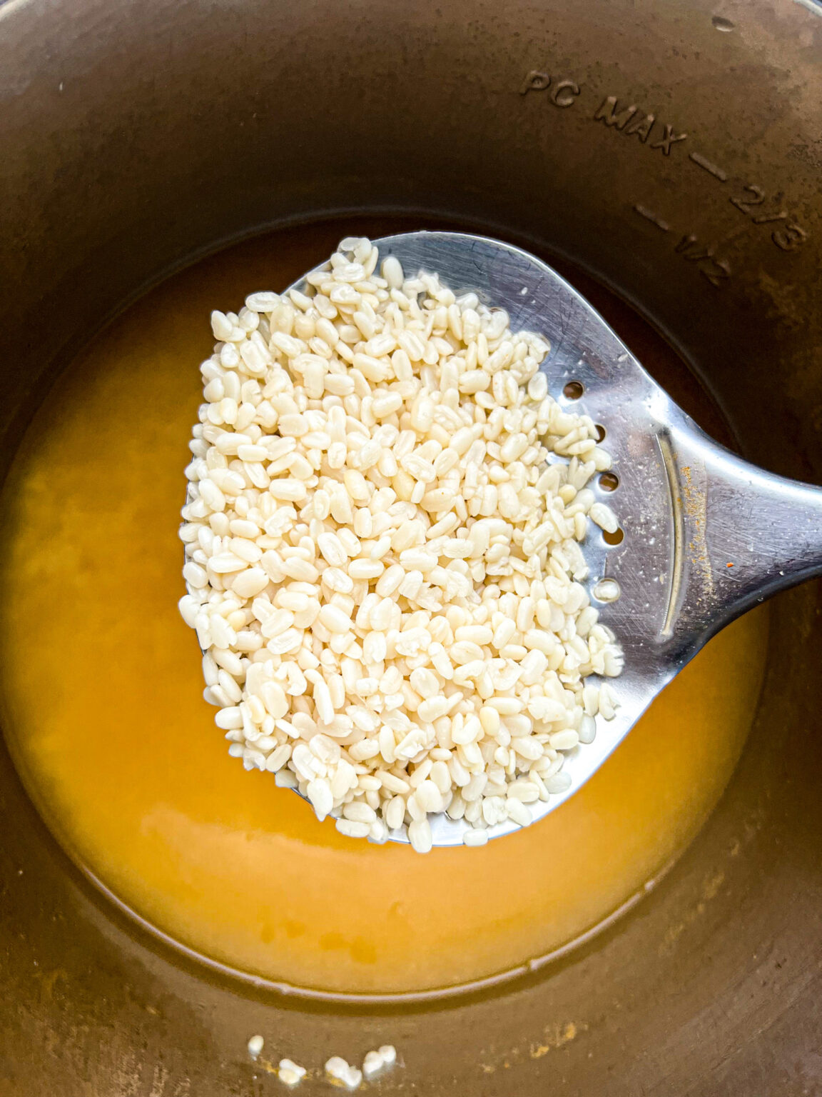 Pakistani Maash Ki Dal (Urad Dal) - Two Cloves In A Pot