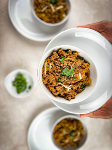 Quick Keema Curry (Pakistani Ground Beef) - Two Cloves In A Pot