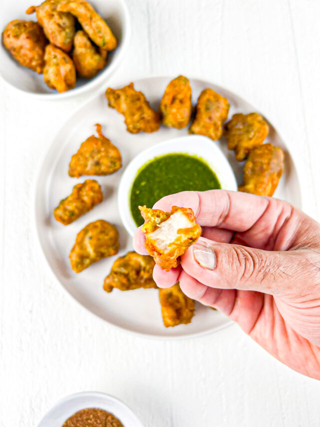 30-Minute Pakistani Chicken Pakora - Two Cloves In A Pot