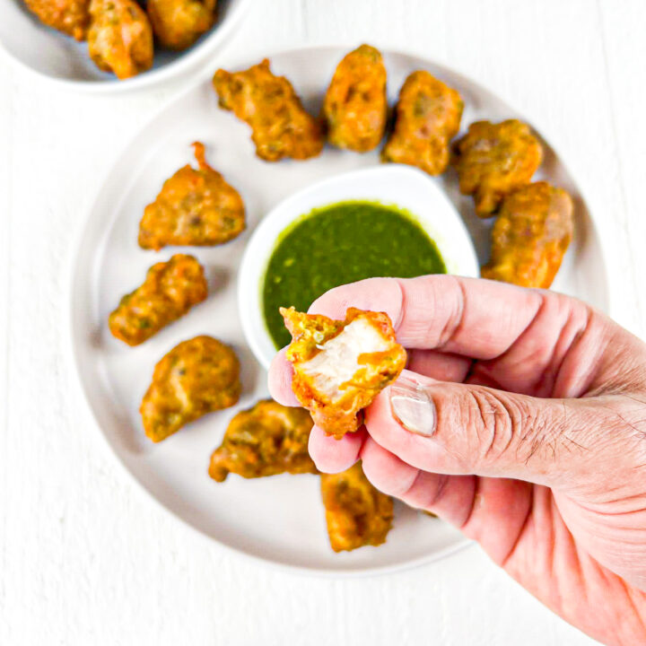 30-Minute Pakistani Chicken Pakora - Two Cloves In A Pot