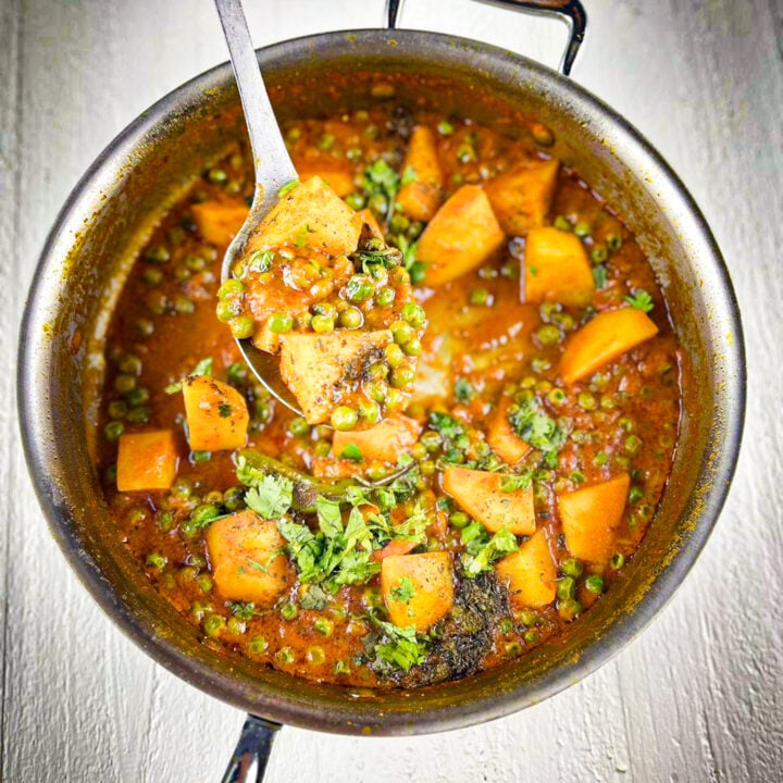 30-Minute Quick Aloo Matar - Two Cloves In A Pot