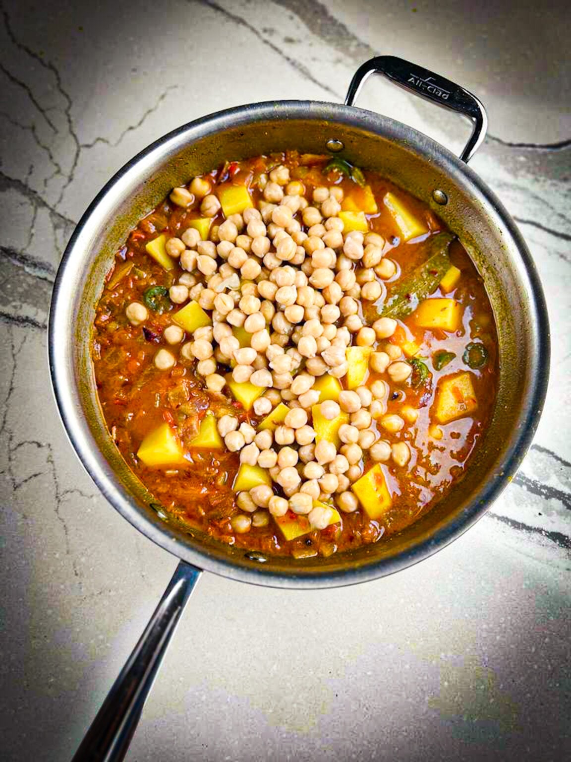 30-Minute Aloo Chana (Potatoes & Chickpeas) - Two Cloves In A Pot