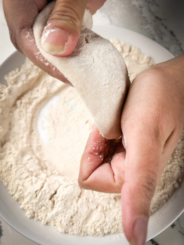 25-Minute Homemade Soft Chapati (Indian Flatbread) - Two Cloves In A Pot