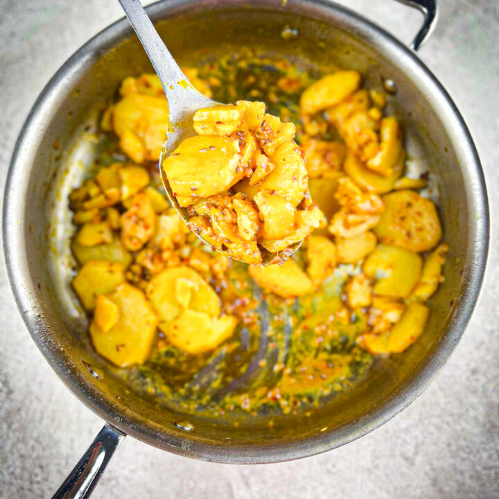 20-Minute Pakistani/Indian Aloo Sabzi - Two Cloves In A Pot