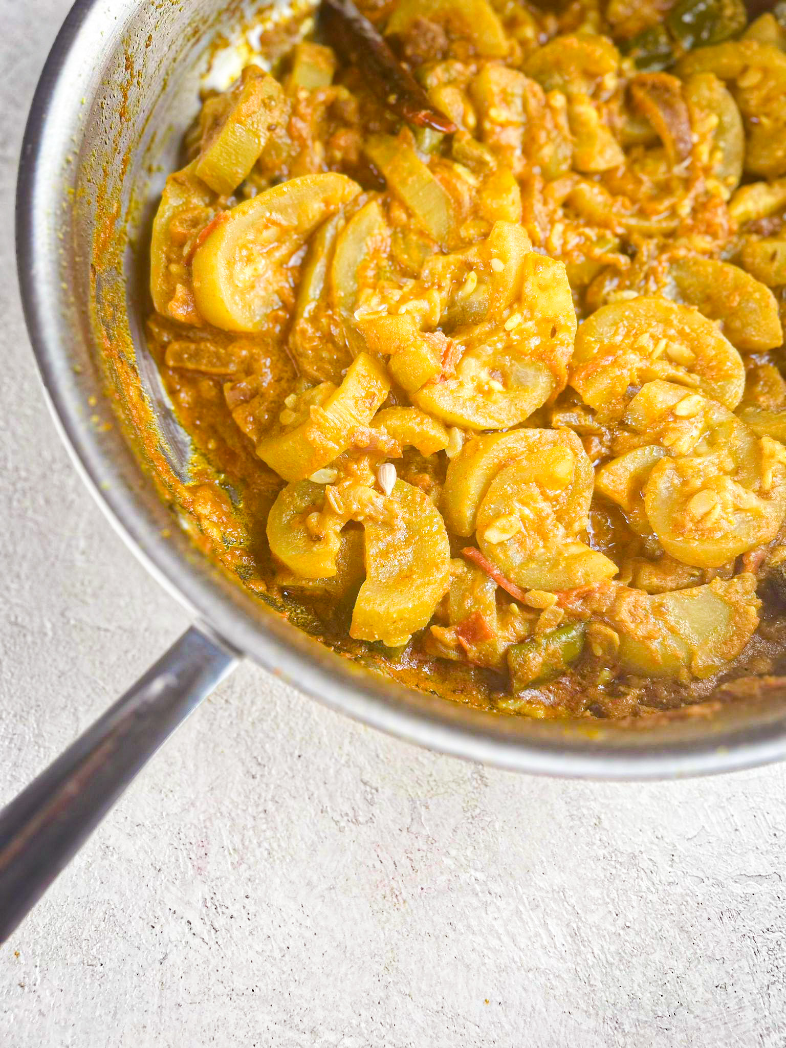 25-Minute Lauki Sabzi (Step By Step) - Two Cloves In A Pot