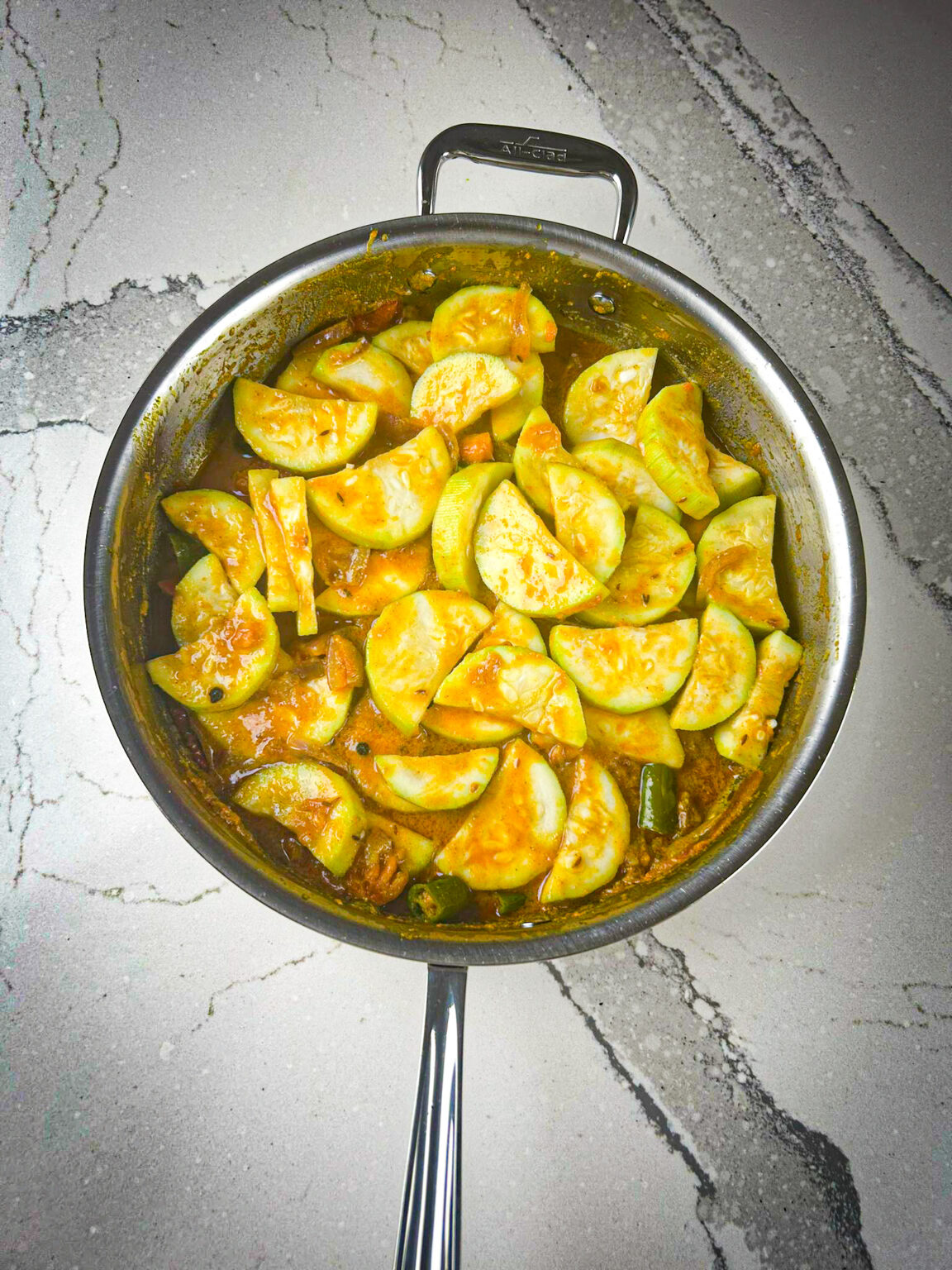 25-Minute Lauki Sabzi (Step By Step) - Two Cloves In A Pot